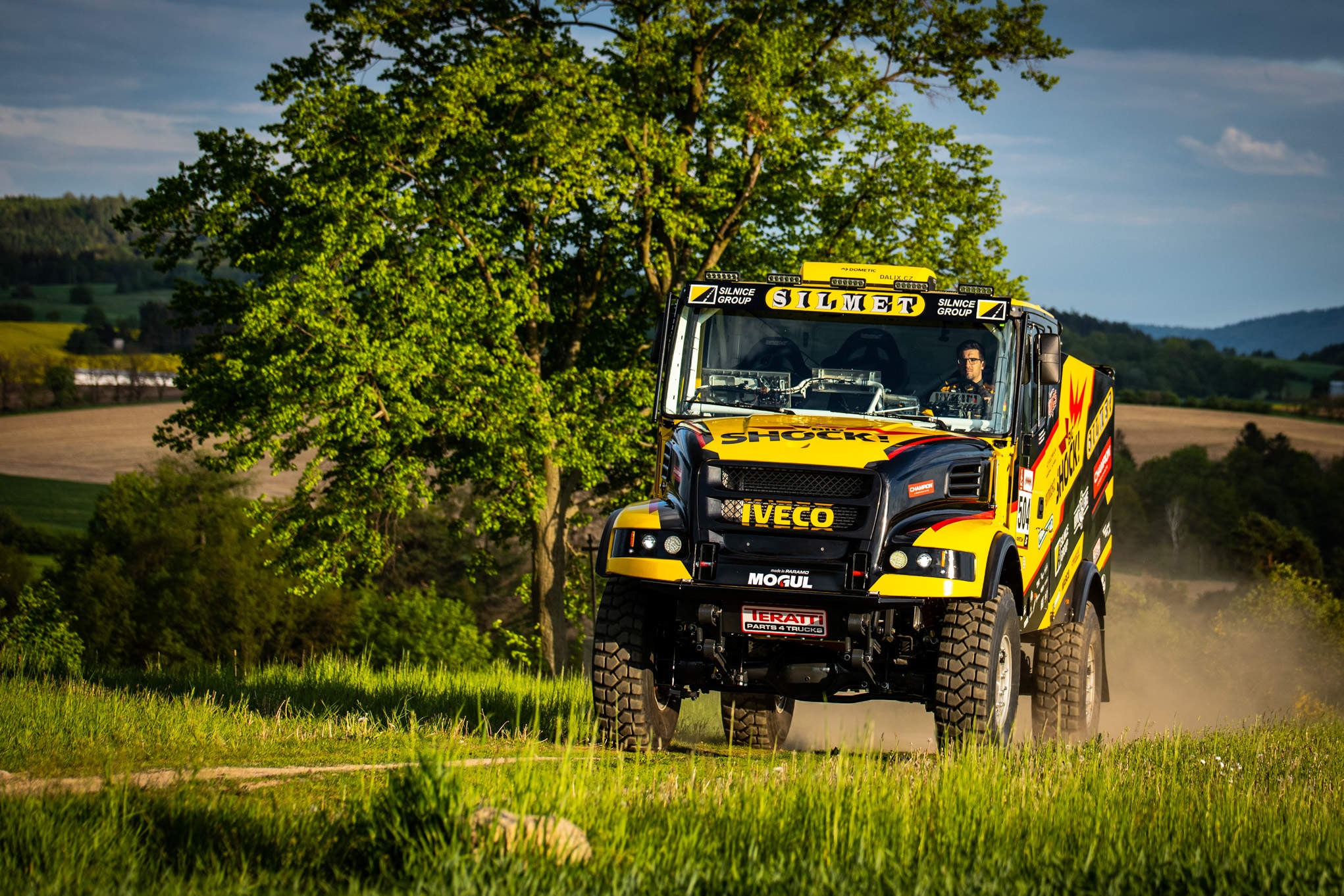 FOTO: Nové Iveco týmu Big Shock Racing - DAKARMANIA.cz
